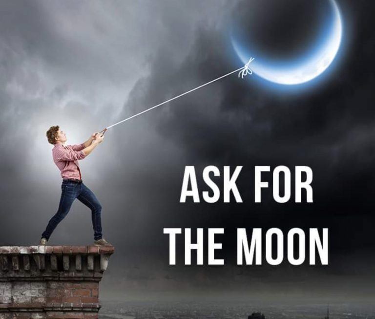 Crying for the Moon là gì? - O₂ Education